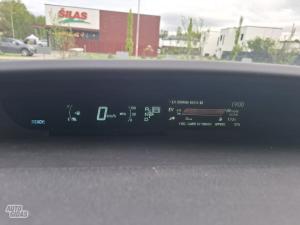 Toyota Prius 2013 in Vilnius, with an engine capacity of 1.80 L and mileage of 145 thousand km for 6950 €, photo 8 on AUTOMOTO.COM.LV