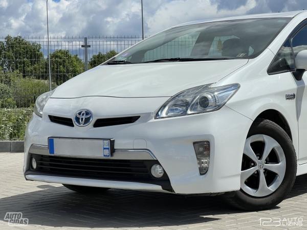 Toyota Prius 2013 in Taurage, with an engine capacity of 1.80 L and mileage of 273 thousand km for 7600 €, photo 2 on AUTOMOTO.COM.LV