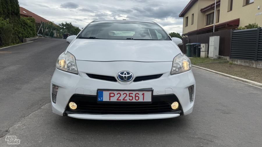 Toyota Prius 2013 Viļņa, ar dzinēja tilpumu 1.80 L un nobraukumu 305 tūkst. km par 4950 €, foto 6 vietnē AUTOMOTO.COM.LV