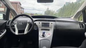 Toyota Prius 2013 Viļņa, ar dzinēja tilpumu 1.80 L un nobraukumu 305 tūkst. km par 4950 €, foto 11 vietnē AUTOMOTO.COM.LV
