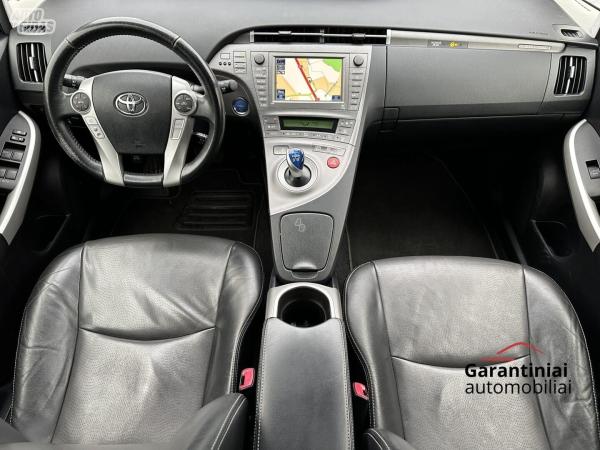 Toyota Prius 2014 in Avizieniai, with an engine capacity of 1.80 L and mileage of 259 thousand km for 9500 €, photo 3 on AUTOMOTO.COM.LV