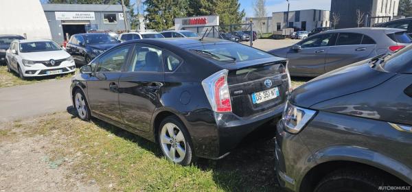 Toyota Prius 2015 Kauņa, ar dzinēja tilpumu 1.80 L un nobraukumu 0 tūkst. km par 7700 €, foto 2 vietnē AUTOMOTO.COM.LV