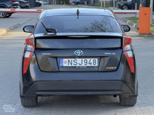 Тойота Приус 2016 в Вильнюс, объемом двигателя 1.80 л и пробегом 175 тыс. км за 14000 €, фото 5 на AUTOMOTO.COM.LV
