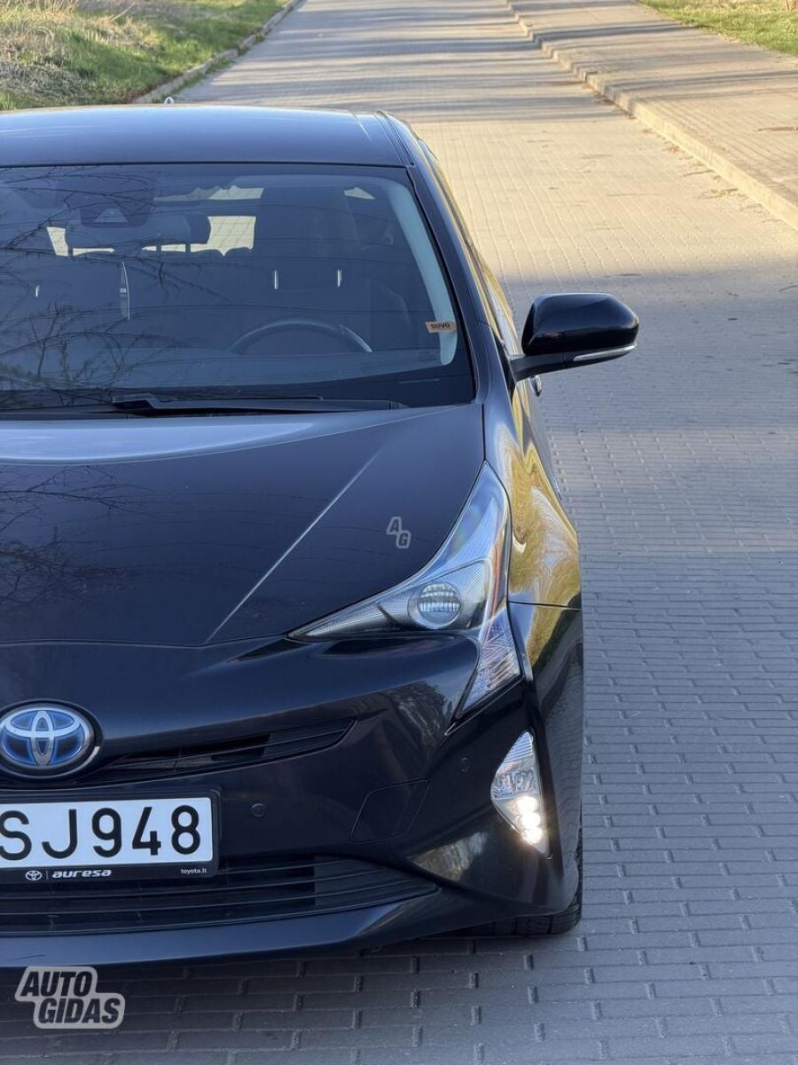 Toyota Prius 2016 Viļņa, ar dzinēja tilpumu 1.80 L un nobraukumu 175 tūkst. km par 14000 €, foto 10 vietnē AUTOMOTO.COM.LV