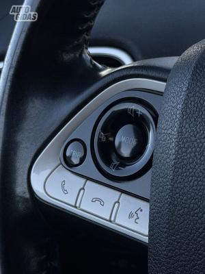 Toyota Prius 2016 Viļņa, ar dzinēja tilpumu 1.80 L un nobraukumu 175 tūkst. km par 14000 €, foto 14 vietnē AUTOMOTO.COM.LV