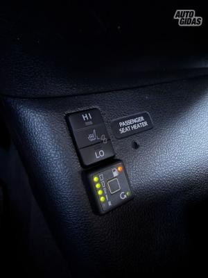 Toyota Prius 2016 Viļņa, ar dzinēja tilpumu 1.80 L un nobraukumu 175 tūkst. km par 14000 €, foto 24 vietnē AUTOMOTO.COM.LV