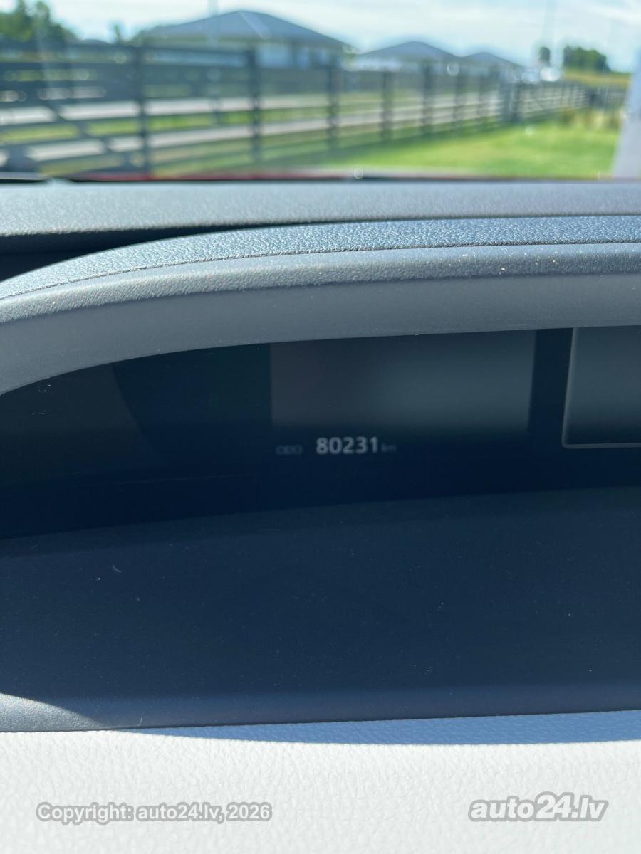 Toyota Prius 2017 Tallina, ar dzinēja tilpumu 1.80 L un nobraukumu 80 tūkst. km par 15000 €, foto 8 vietnē AUTOMOTO.COM.LV