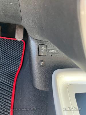 Toyota Prius 2017 Tallina, ar dzinēja tilpumu 1.80 L un nobraukumu 80 tūkst. km par 15000 €, foto 15 vietnē AUTOMOTO.COM.LV