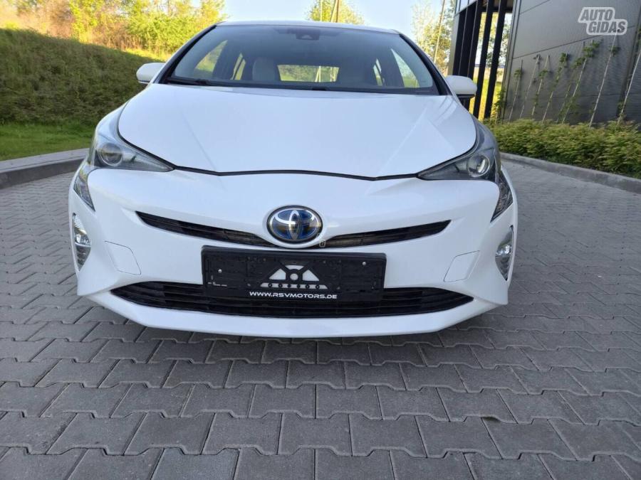 Toyota Prius 2018 Viļņa, ar dzinēja tilpumu 1.80 L un nobraukumu 232 tūkst. km par 10900 €, foto 3 vietnē AUTOMOTO.COM.LV