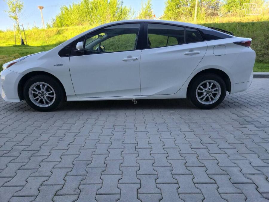 Toyota Prius 2018 Viļņa, ar dzinēja tilpumu 1.80 L un nobraukumu 232 tūkst. km par 10900 €, foto 9 vietnē AUTOMOTO.COM.LV