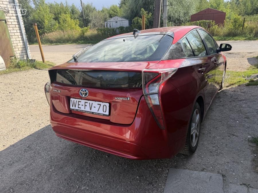 Toyota Prius 2018 in Kaunas, with an engine capacity of 1.80 L and mileage of 103 thousand km for 11500 €, photo 3 on AUTOMOTO.COM.LV