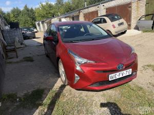 Toyota Prius 2018 in Kaunas, with an engine capacity of 1.80 L and mileage of 103 thousand km for 11500 €, photo 4 on AUTOMOTO.COM.LV