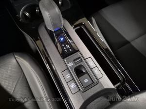 Toyota Prius 2024 Tallina, ar dzinēja tilpumu 2.00 L un nobraukumu 34 tūkst. km par 35990 €, foto 19 vietnē AUTOMOTO.COM.LV