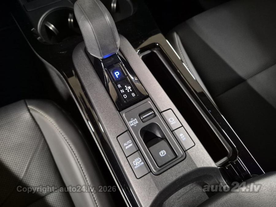 Toyota Prius 2024 Tallina, ar dzinēja tilpumu 2.00 L un nobraukumu 34 tūkst. km par 35990 €, foto 19 vietnē AUTOMOTO.COM.LV