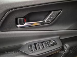 Toyota Prius 2024 Tallina, ar dzinēja tilpumu 2.00 L un nobraukumu 34 tūkst. km par 35990 €, foto 21 vietnē AUTOMOTO.COM.LV