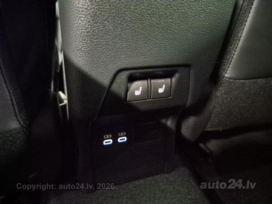 Toyota Prius 2024 Tallina, ar dzinēja tilpumu 2.00 L un nobraukumu 34 tūkst. km par 35990 €, foto 22 vietnē AUTOMOTO.COM.LV