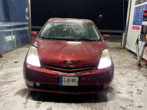 Toyota Prius 2005 Viļņa, ar dzinēja tilpumu 1.50 L un nobraukumu 290 tūkst. km par 1450 €, foto 2 vietnē AUTOMOTO.COM.LV