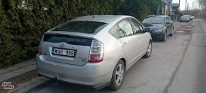 Toyota Prius 2006 in Kaunas, with an engine capacity of 1.50 L and mileage of 232 thousand km for 3800 €, photo 4 on AUTOMOTO.COM.LV