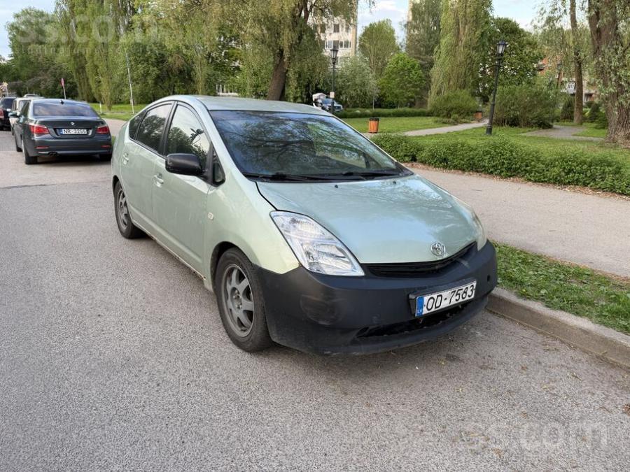 Тойота Приус 2006 в Рига, объемом двигателя 1.50 л и пробегом 185 тыс. км за 900 €, фото 4 на AUTOMOTO.COM.LV