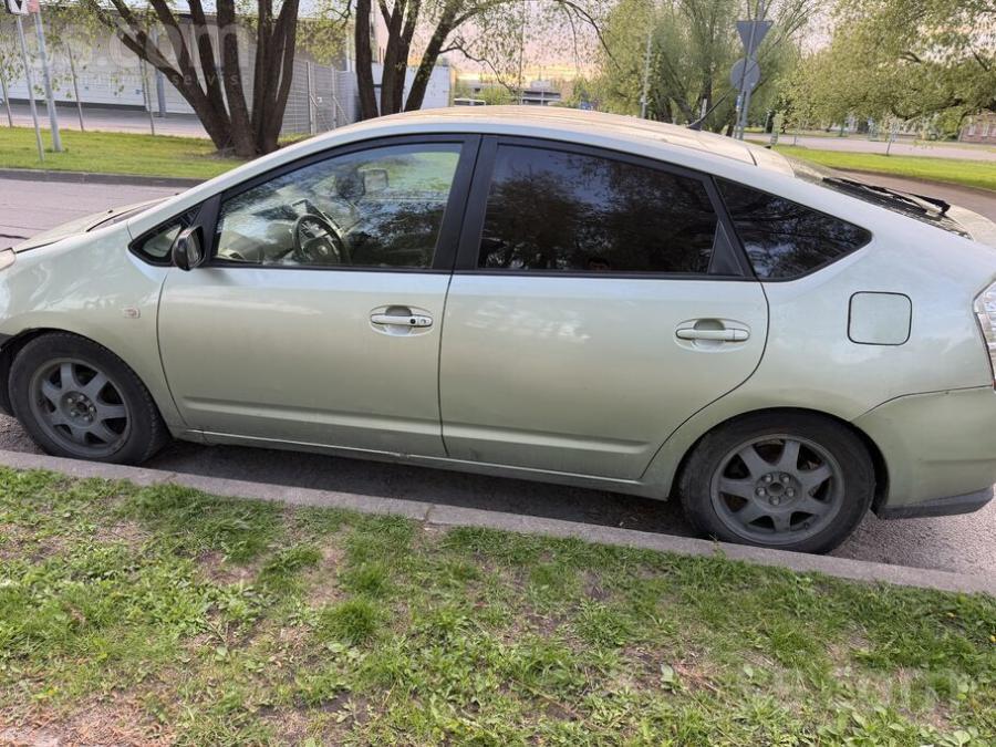 Тойота Приус 2006 в Рига, объемом двигателя 1.50 л и пробегом 185 тыс. км за 900 €, фото 5 на AUTOMOTO.COM.LV