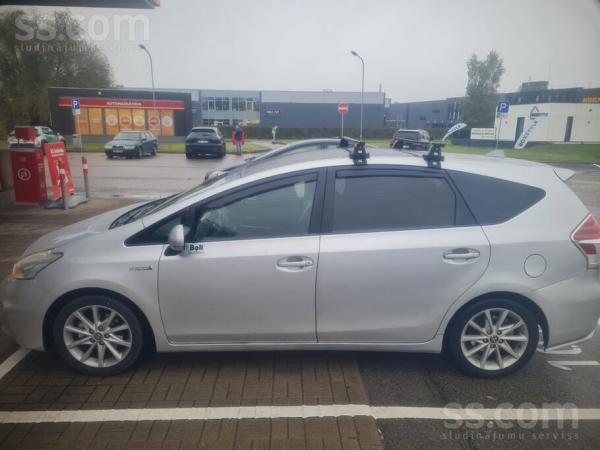 Toyota Prius 2013 Rīga, ar dzinēja tilpumu 1.80 L un nobraukumu 387 tūkst. km par 7200 €, foto 1 vietnē AUTOMOTO.COM.LV