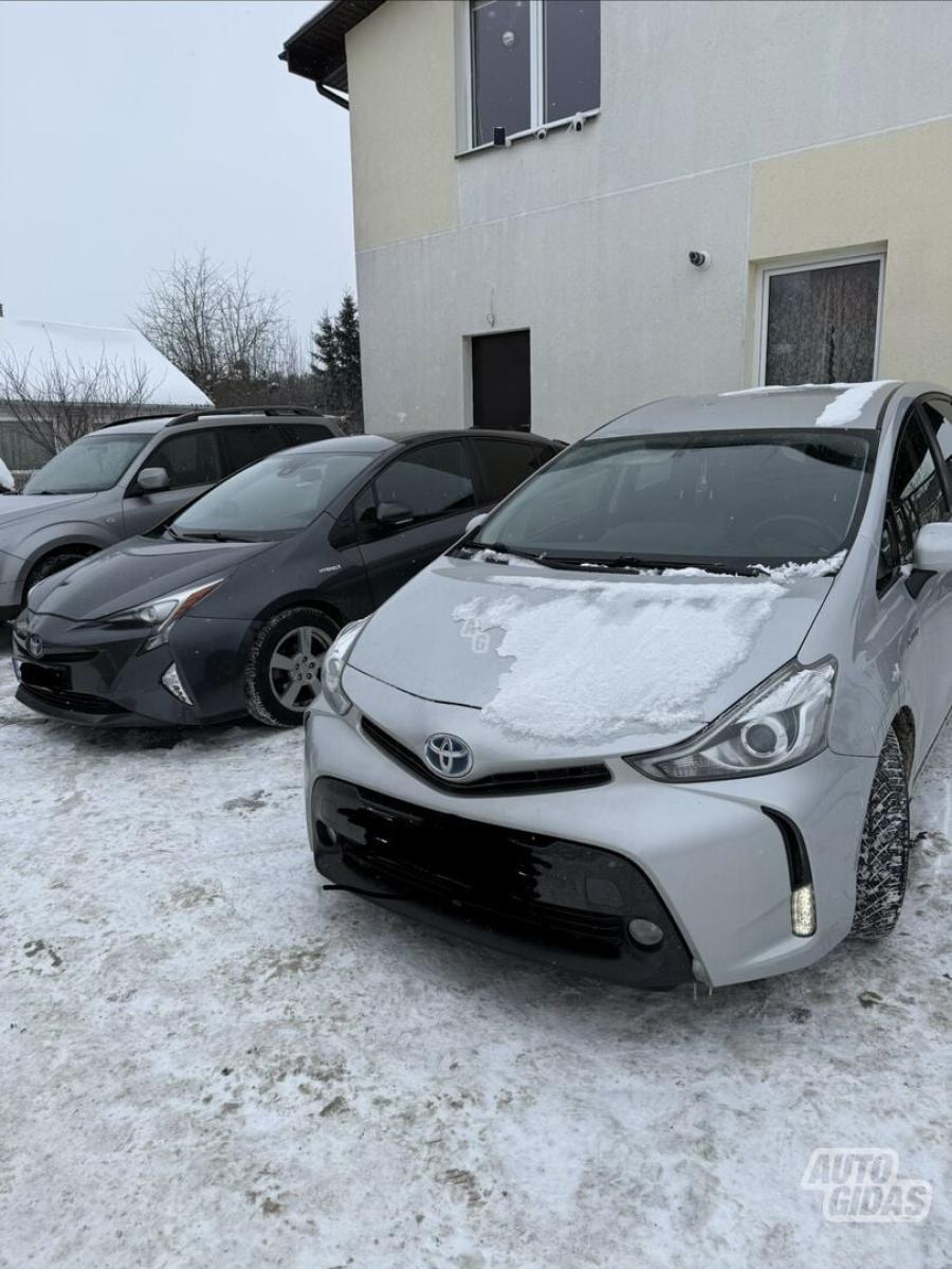 Toyota Prius 2016 Panevēža, ar dzinēja tilpumu 1.80 L un nobraukumu 300 tūkst. km par 9500 €, foto 3 vietnē AUTOMOTO.COM.LV