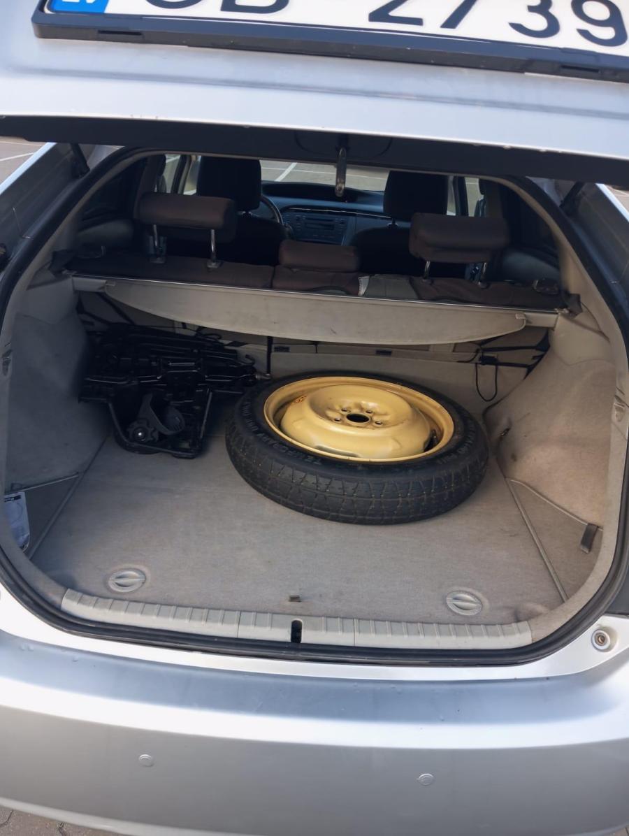 Toyota Prius MPV 2009 Rīga, ar dzinēja tilpumu 1.80 L un nobraukumu 340 tūkst. km par 5700 €, foto 5 vietnē AUTOMOTO.COM.LV