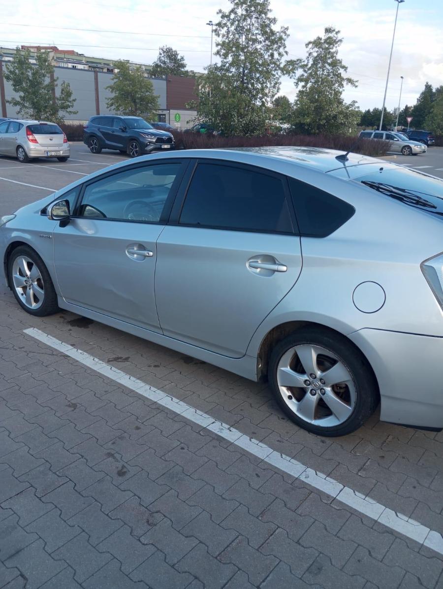 Toyota Prius MPV 2009 Rīga, ar dzinēja tilpumu 1.80 L un nobraukumu 340 tūkst. km par 5700 €, foto 6 vietnē AUTOMOTO.COM.LV