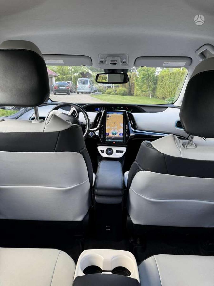 Серый Тойота Prius Prime 2019 в Вильнюс, объемом двигателя 1.80 л и пробегом 135 тыс. км за 15600 €, фото 16 на AUTOMOTO.COM.LV