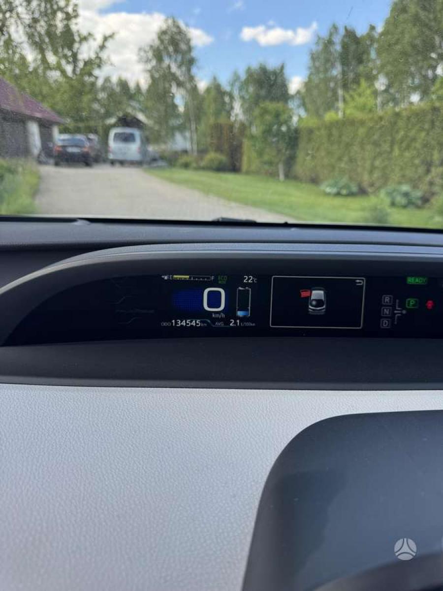 Серый Тойота Prius Prime 2019 в Вильнюс, объемом двигателя 1.80 л и пробегом 135 тыс. км за 15600 €, фото 19 на AUTOMOTO.COM.LV