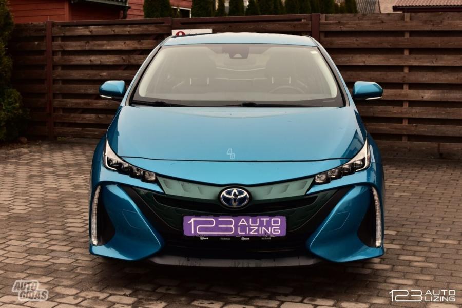 Toyota Prius Prime 2019 in Kretinga, with an engine capacity of 1.80 L and mileage of 102 thousand km for 13999 €, photo 3 on AUTOMOTO.COM.LV
