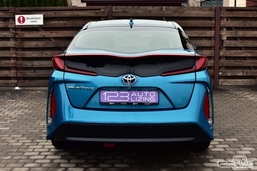 Toyota Prius Prime 2019 in Kretinga, with an engine capacity of 1.80 L and mileage of 102 thousand km for 13999 €, photo 9 on AUTOMOTO.COM.LV