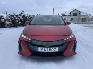 Красный Тойота Prius Prime 2017 в Алитус, объемом двигателя 1.80 л и пробегом 84 тыс. км за 13500 €, фото 13 на AUTOMOTO.COM.LV