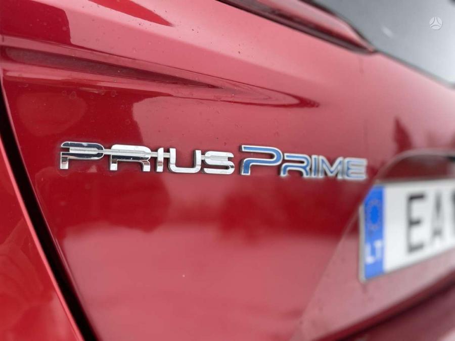 Красный Тойота Prius Prime 2017 в Алитус, объемом двигателя 1.80 л и пробегом 84 тыс. км за 13500 €, фото 16 на AUTOMOTO.COM.LV