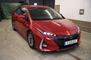 Sarkans Toyota Prius Prime 2021 Klaipėda, ar dzinēja tilpumu 1.80 L un nobraukumu 32 tūkst. km par 18800 €, foto 3 vietnē AUTOMOTO.COM.LV