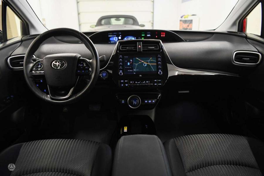Sarkans Toyota Prius Prime 2021 Klaipėda, ar dzinēja tilpumu 1.80 L un nobraukumu 32 tūkst. km par 18800 €, foto 27 vietnē AUTOMOTO.COM.LV
