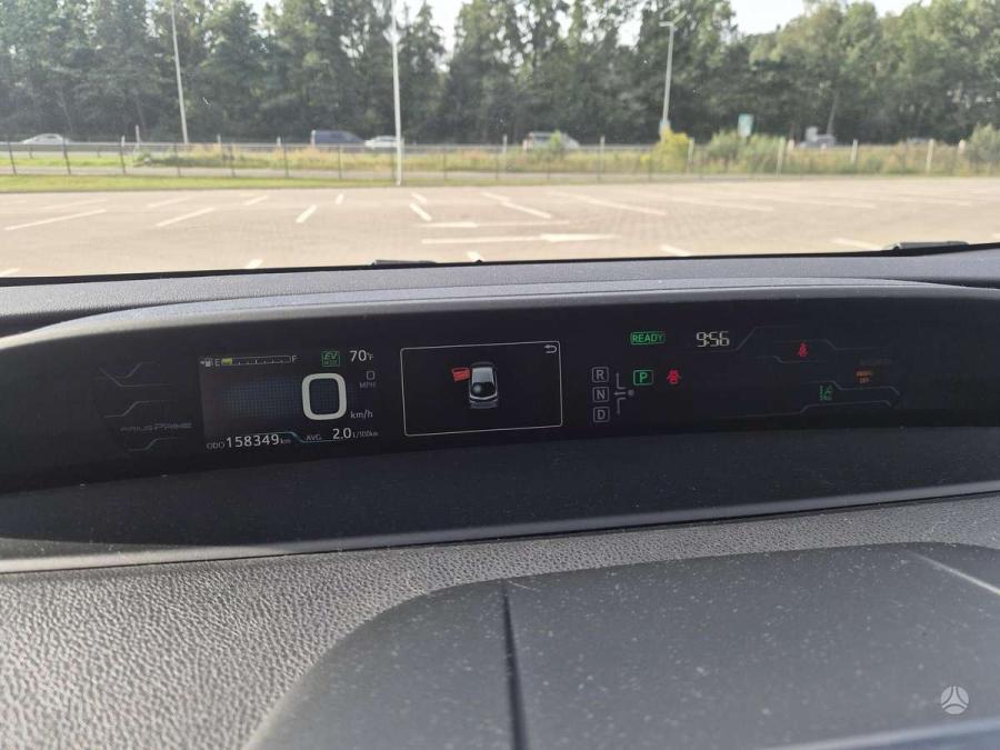 Белый Тойота Prius Prime 2018 в Каунас, объемом двигателя 1.80 л и пробегом 158 тыс. км за 11500 €, фото 6 на AUTOMOTO.COM.LV