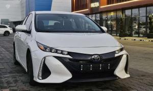 White Toyota Prius Prime 2019 in Klaipeda, with an engine capacity of 1.80 L and mileage of 87 thousand km for 14200 €, photo  on AUTOMOTO.COM.LV