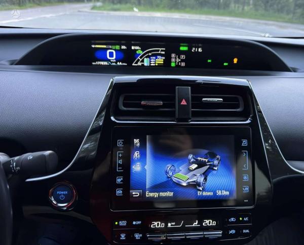 Balts Toyota Prius Prime 2019 Viļņa, ar dzinēja tilpumu 1.80 L un nobraukumu 178 tūkst. km par 14800 €, foto 8 vietnē AUTOMOTO.COM.LV