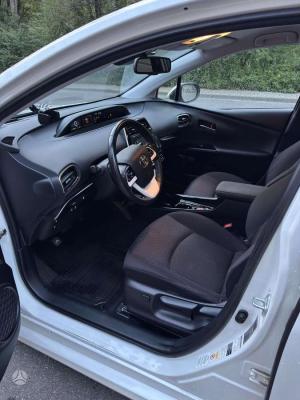 Balts Toyota Prius Prime 2019 Viļņa, ar dzinēja tilpumu 1.80 L un nobraukumu 178 tūkst. km par 14800 €, foto 10 vietnē AUTOMOTO.COM.LV