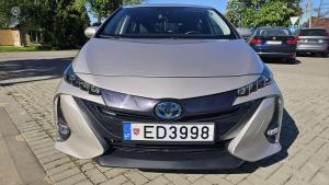 Желтый Тойота Prius Prime 2021 в Пренай, объемом двигателя 1.80 л и пробегом 64 тыс. км за 17299 €, фото  на AUTOMOTO.COM.LV
