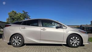 Желтый Тойота Prius Prime 2021 в Пренай, объемом двигателя 1.80 л и пробегом 64 тыс. км за 17299 €, фото 5 на AUTOMOTO.COM.LV