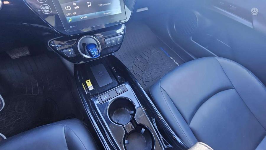 Желтый Тойота Prius Prime 2021 в Пренай, объемом двигателя 1.80 л и пробегом 64 тыс. км за 17299 €, фото 16 на AUTOMOTO.COM.LV