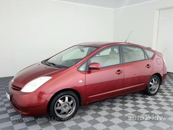 Тойота Приус 2005 в Таллин на AUTOMOTO.COM.LV Красный Тойота Приус 2005 в Таллин, объемом двигателя 1.50 л и пробегом 206 тыс. км за 2299 €, фото 3 на AUTOMOTO.COM.LV