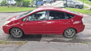 Sarkans Toyota Prius 2006 Rīga, ar dzinēja tilpumu 1.50 L un nobraukumu 254 tūkst. km par 1999 €, foto 3 vietnē AUTOMOTO.COM.LV