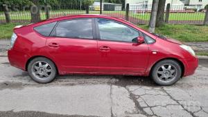 Sarkans Toyota Prius 2006 Rīga, ar dzinēja tilpumu 1.50 L un nobraukumu 254 tūkst. km par 1999 €, foto 8 vietnē AUTOMOTO.COM.LV