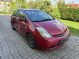 Красный Тойота Приус 2007 в Каунас, объемом двигателя 1.50 л и пробегом 358 тыс. км за 1400 €, фото 4 на AUTOMOTO.COM.LV