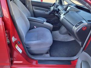 Sarkans Toyota Prius 2007 Viļņa, ar dzinēja tilpumu 1.50 L un nobraukumu 450 tūkst. km par 3250 €, foto 12 vietnē AUTOMOTO.COM.LV