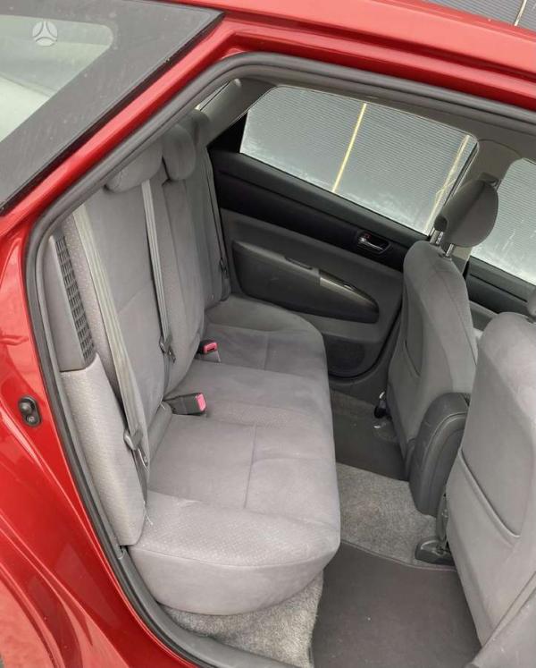 Sarkans Toyota Prius 2008 Viļņa, ar dzinēja tilpumu 1.50 L un nobraukumu 207 tūkst. km par 4999 €, foto 11 vietnē AUTOMOTO.COM.LV