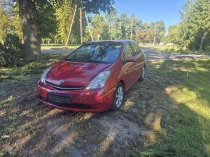 Red Toyota Prius 2008 in Vilnius, with an engine capacity of 1.50 L and mileage of 338 thousand km for 4200 €, photo  on AUTOMOTO.COM.LV